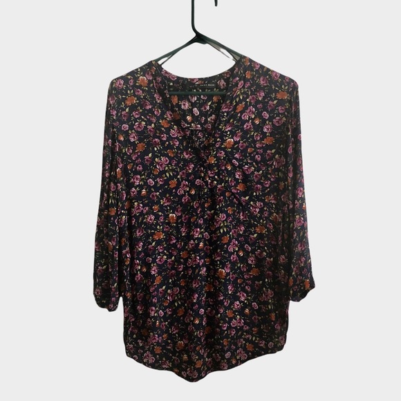 Zara | Tops | Zara Basic Floral Blouse Size Large | Poshmark